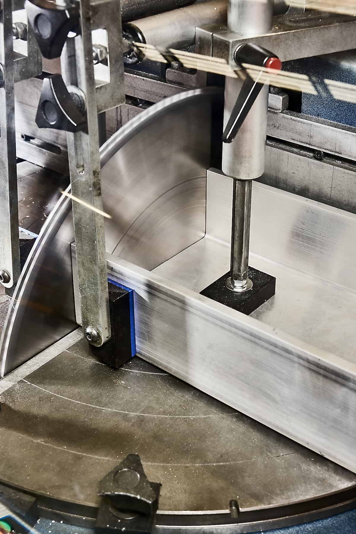 Precision Cutting – Added Value Aluminium